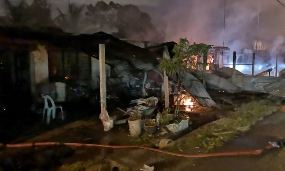 lima rentung dalam kebakaran di Klang